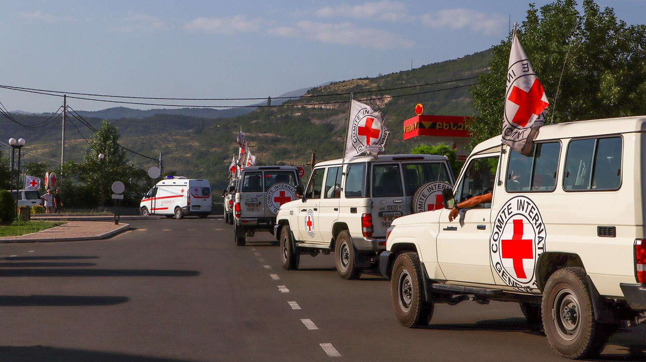 МККК перевез шесть пациентов из Нагорного Карабаха в Армению - 28.08. ...